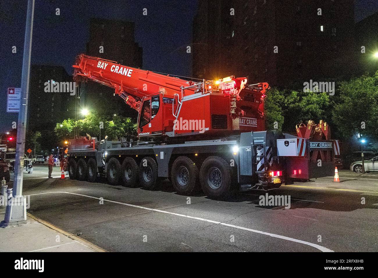 New York, NY, USA. 6th Aug, 2023. Contracted Rigging Crews use a ...