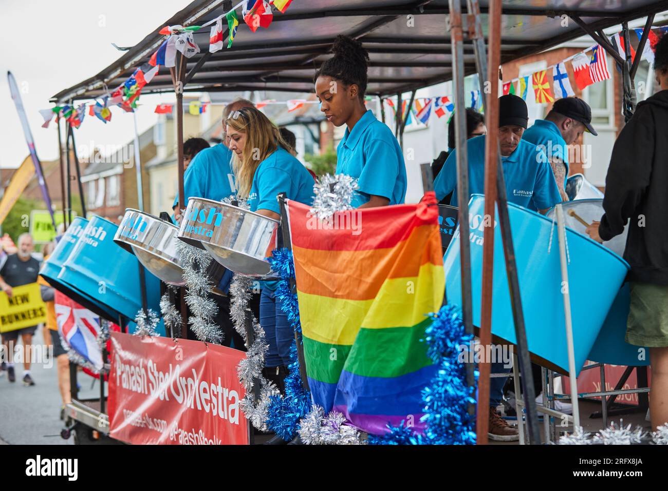 Whitstable carnival parade hi-res stock photography and images - Alamy