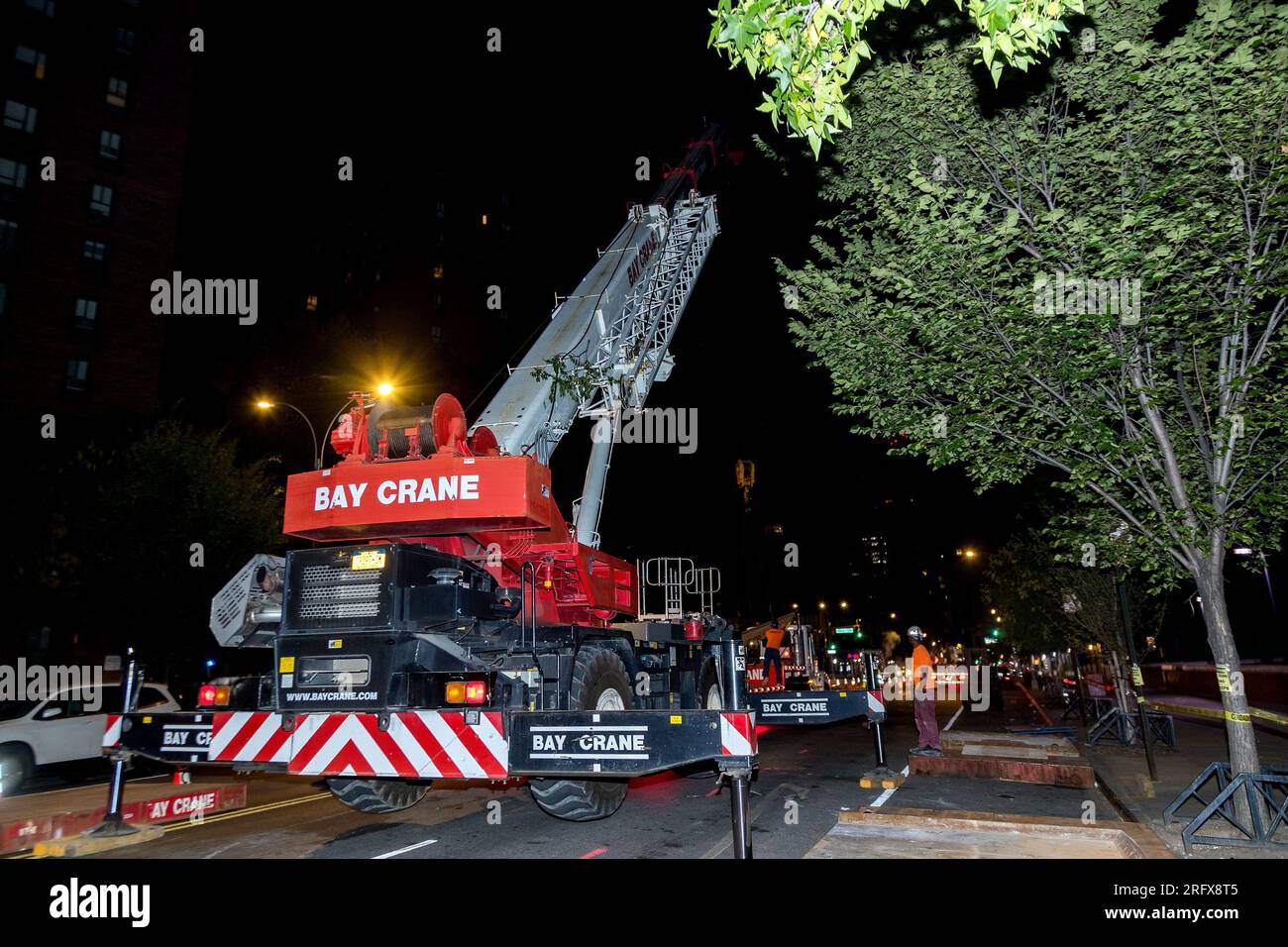 New York, NY, USA. 6th Aug, 2023. Contracted Rigging Crews use a ...