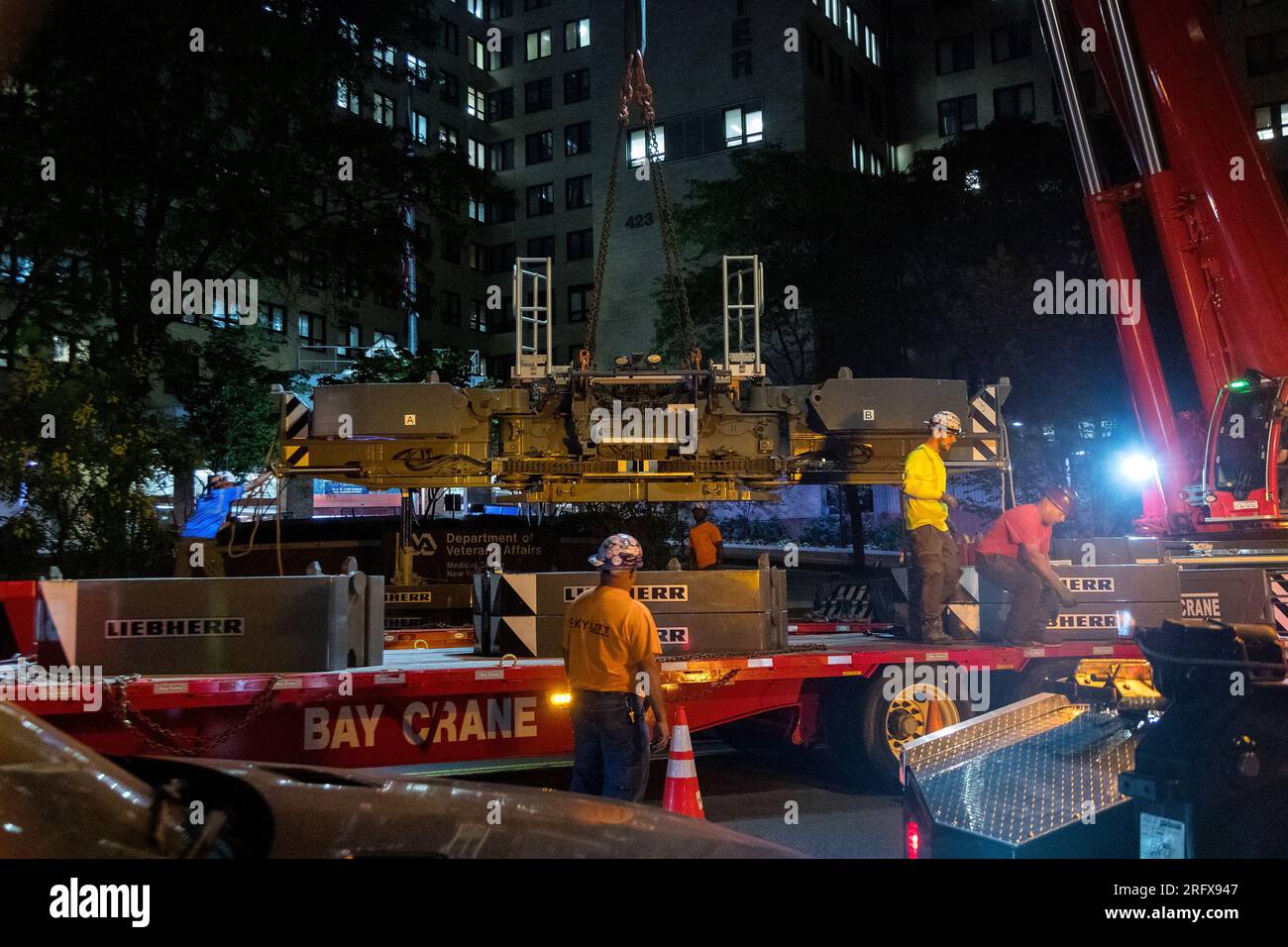 New York, NY, USA. 6th Aug, 2023. Contracted Rigging Crews use a ...