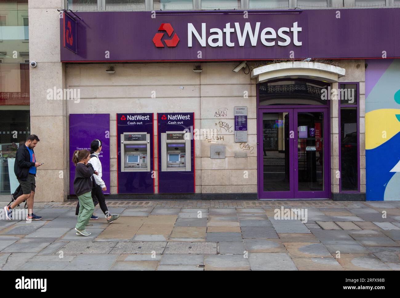 London, England, UK. 6th Aug, 2023. A Natwest Bank branch on Strand in ...