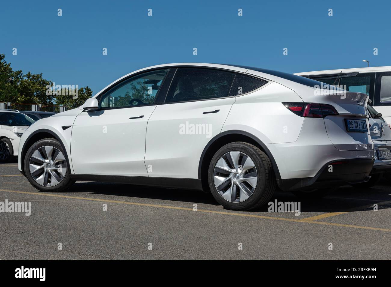 ISTANBUL, TURKEY - JULY 29, 2023: A white Tesla Model Y is seen parked ...