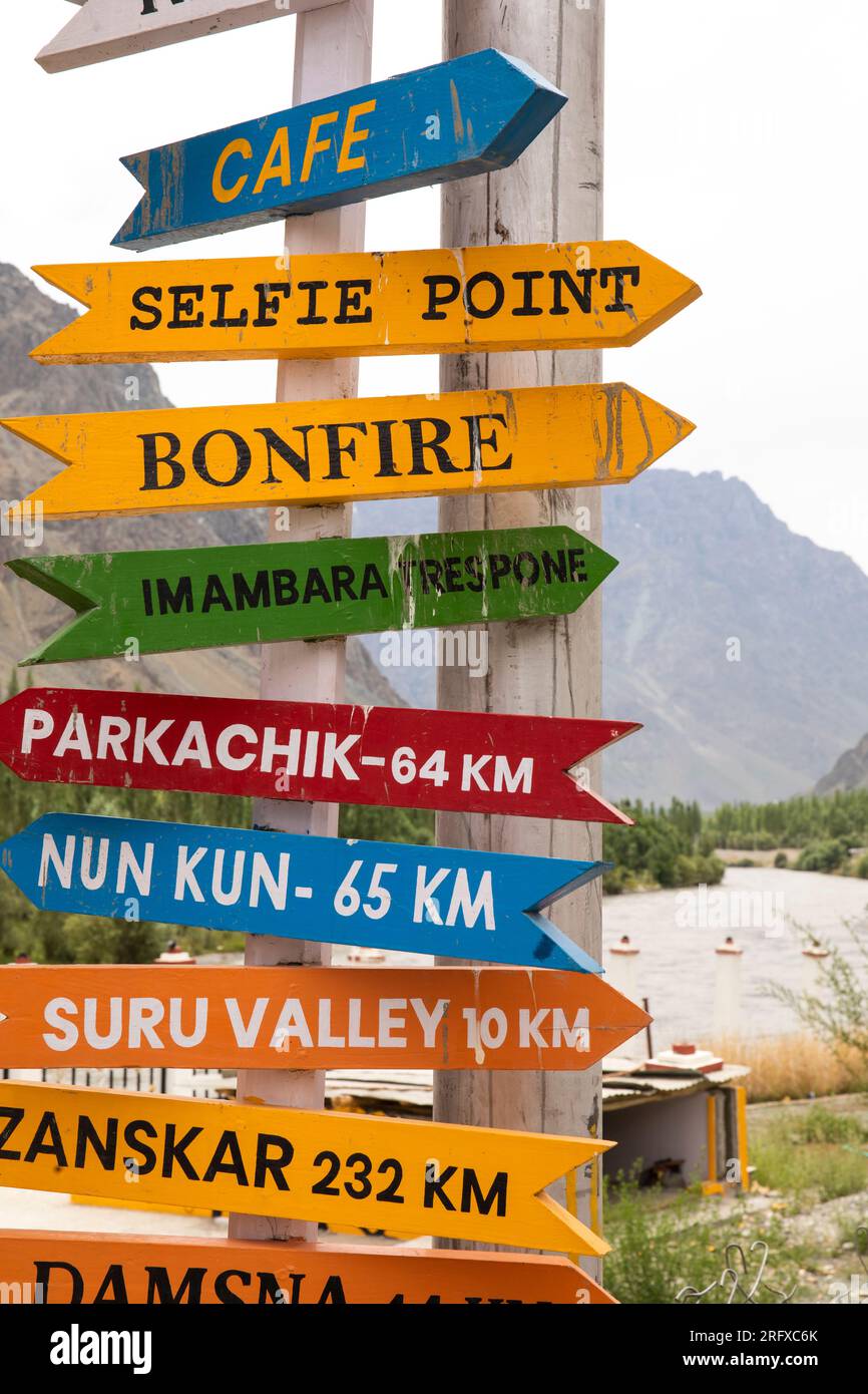 India, Jammu & Kashmir, Kargil, Suru Valley, tourist signs at Ashuna ...