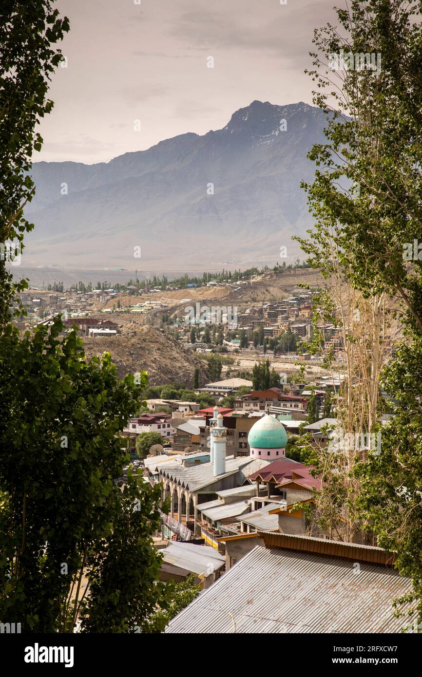 India, Jammu &Kashmir, Kargil, elevated view of town Stock Photo - Alamy