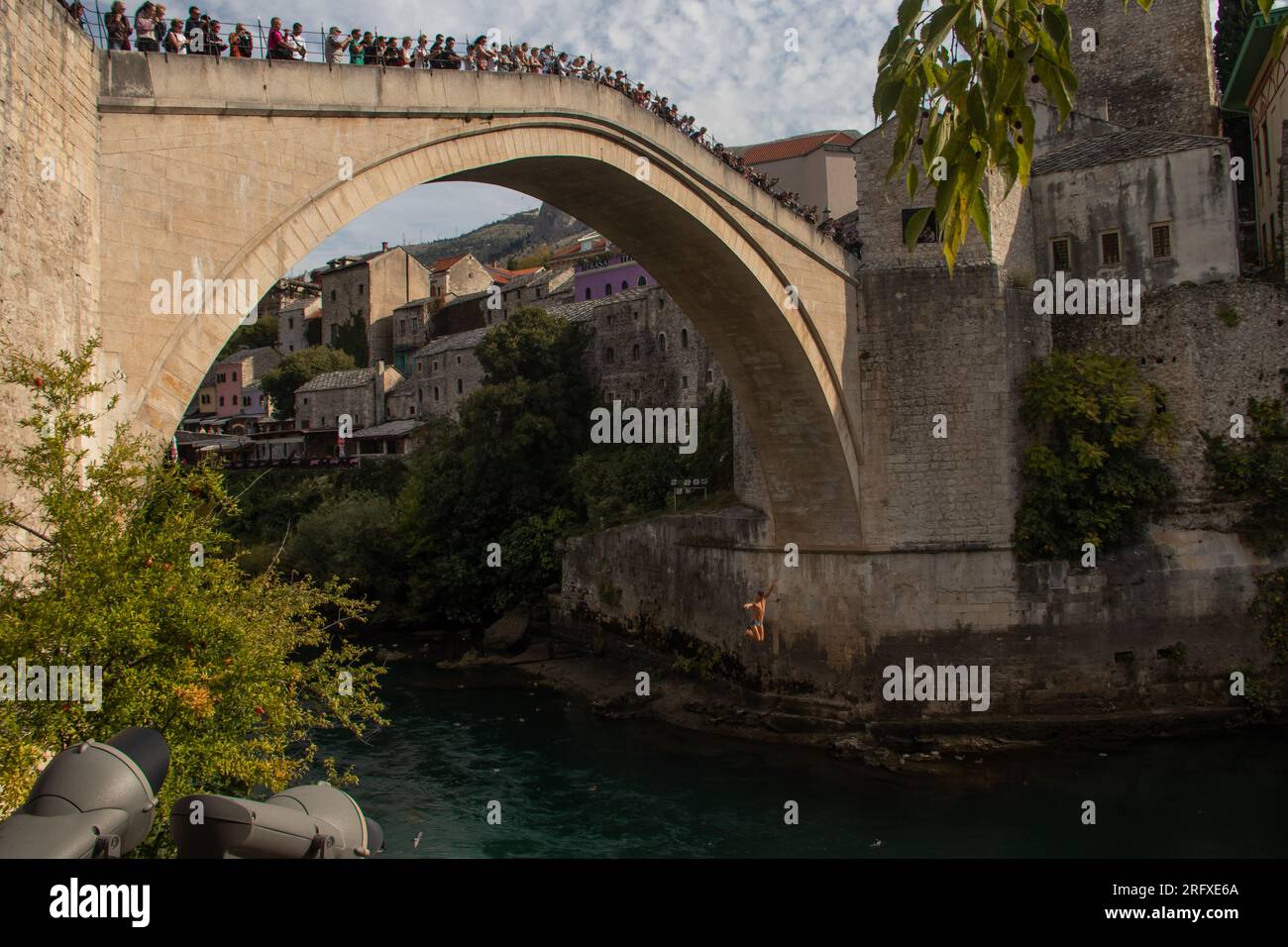 Mostar, Bosnia and Herzegovina, Traditional jump from Old Mostar Bridge ...