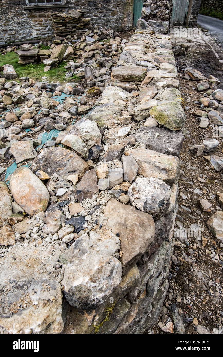 Stages of walling hi-res stock photography and images - Alamy