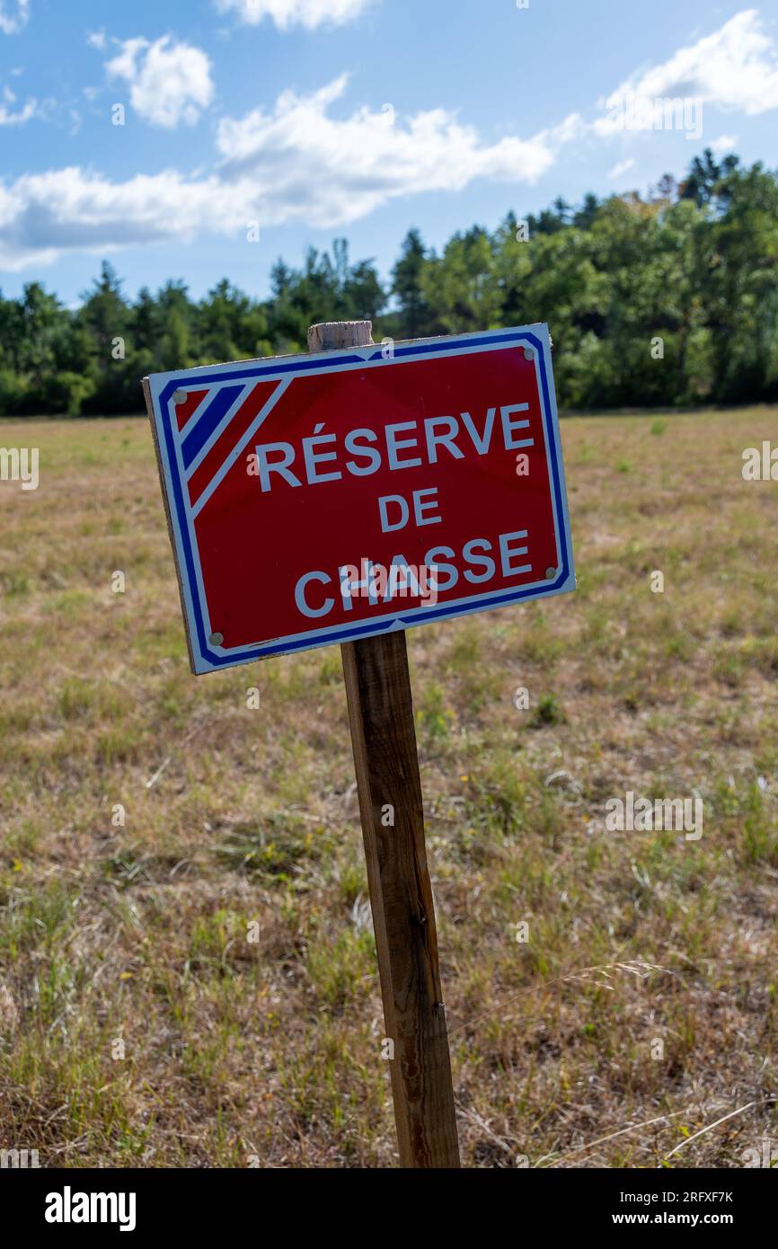 Game reserve sign hi-res stock photography and images - Alamy