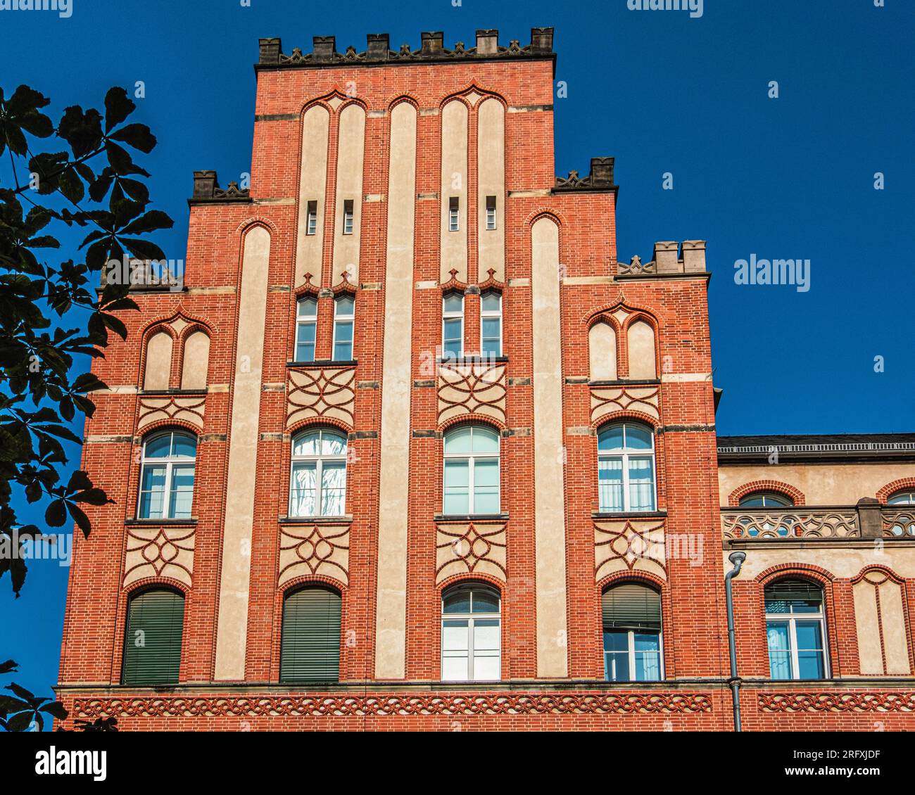Charité Research Organisation in historic Building on the Charite ...