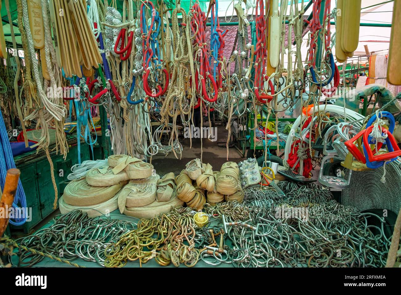 Mongolian craft hi-res stock photography and images - Alamy