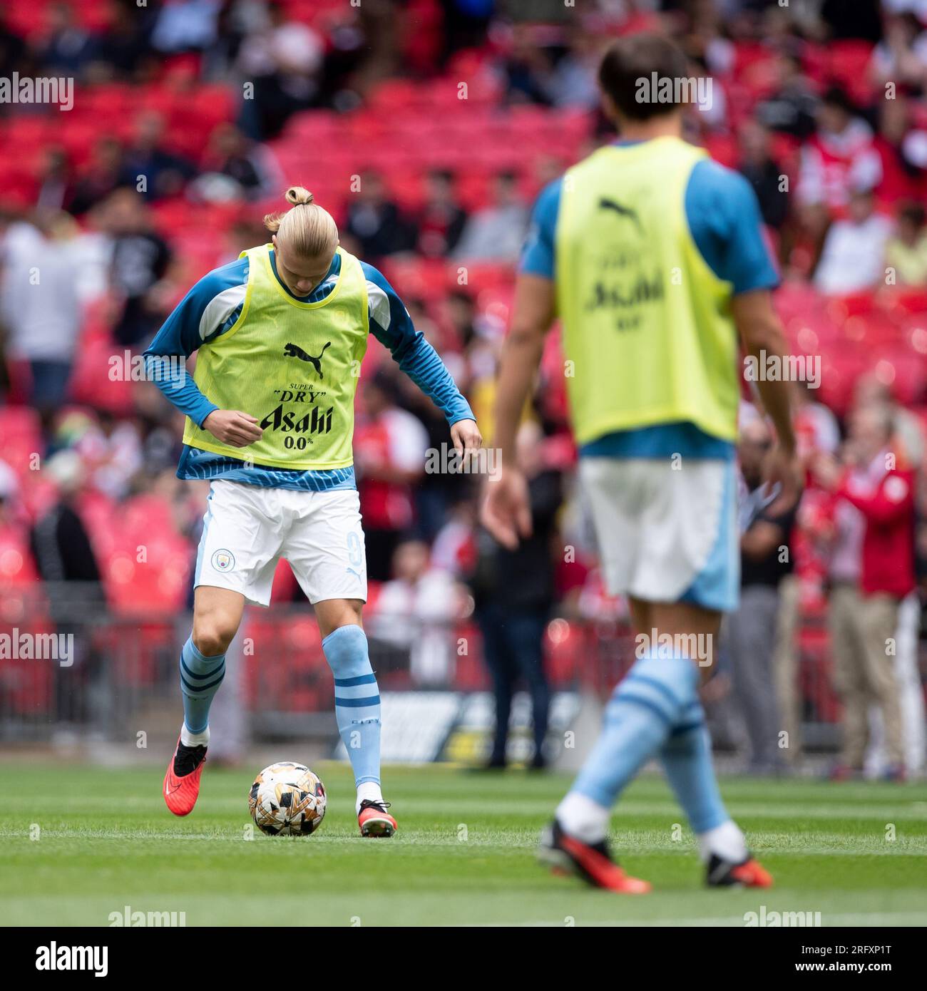 Erling haaland city arsenal hi-res stock photography and images - Alamy