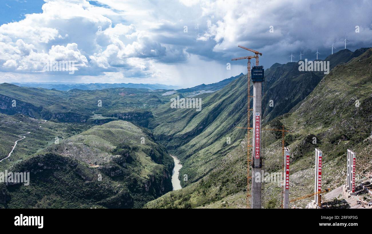 (230806) -- GUIYANG, Aug. 6, 2023 (Xinhua) -- This aerial photo taken ...