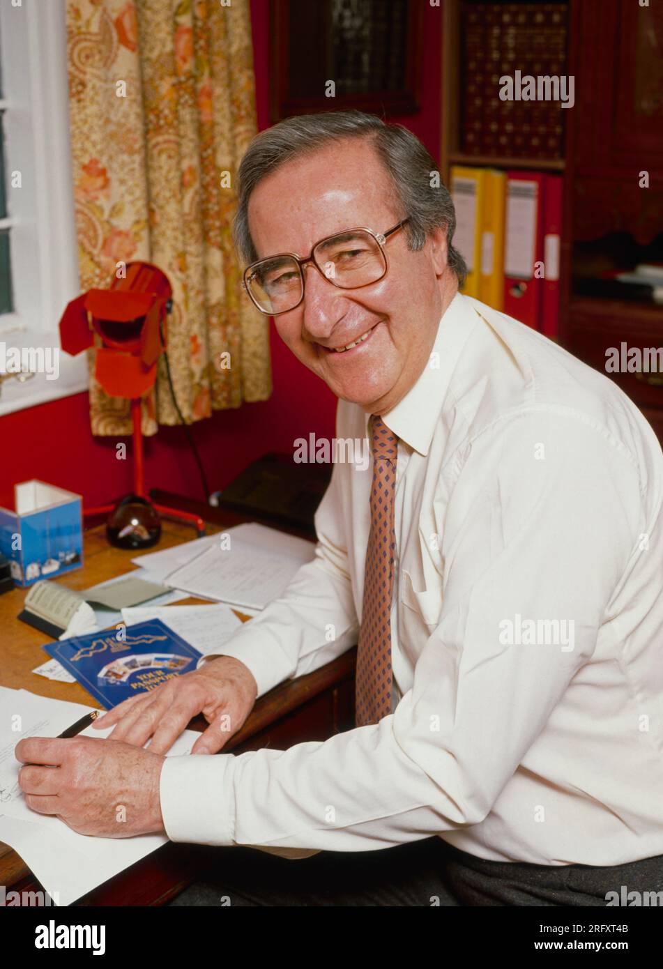 Shaw taylor hi-res stock photography and images - Alamy