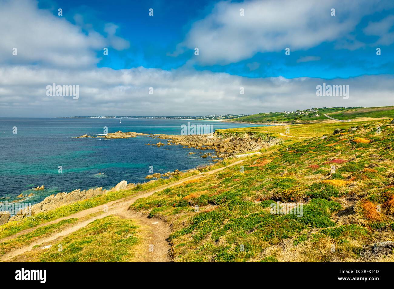 Small discovery tour to the scenic highlight Ménez Dregan in beautiful ...