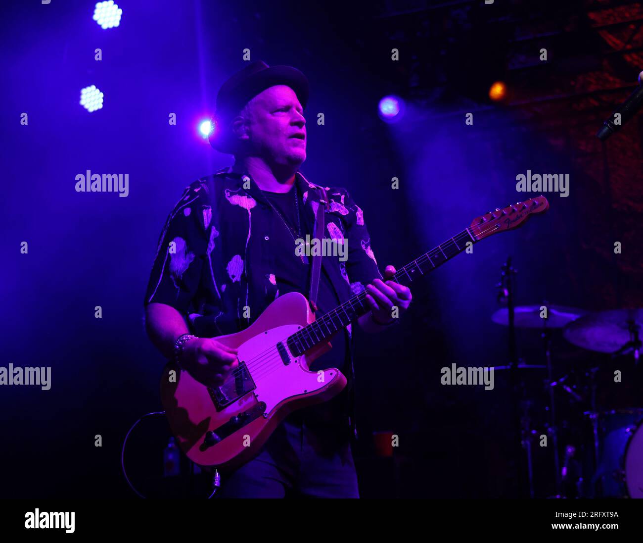 Counting crows guitarist hi-res stock photography and images - Alamy