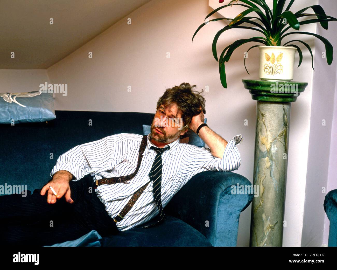 Willy russell hi-res stock photography and images - Alamy