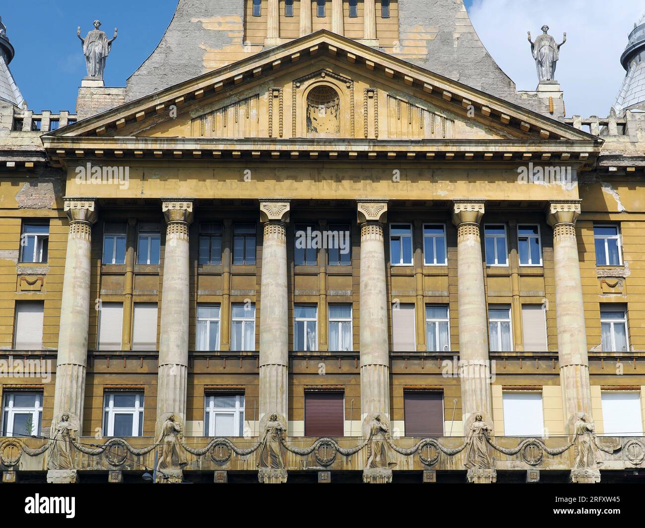 Anker palace building budapest hi-res stock photography and images - Alamy