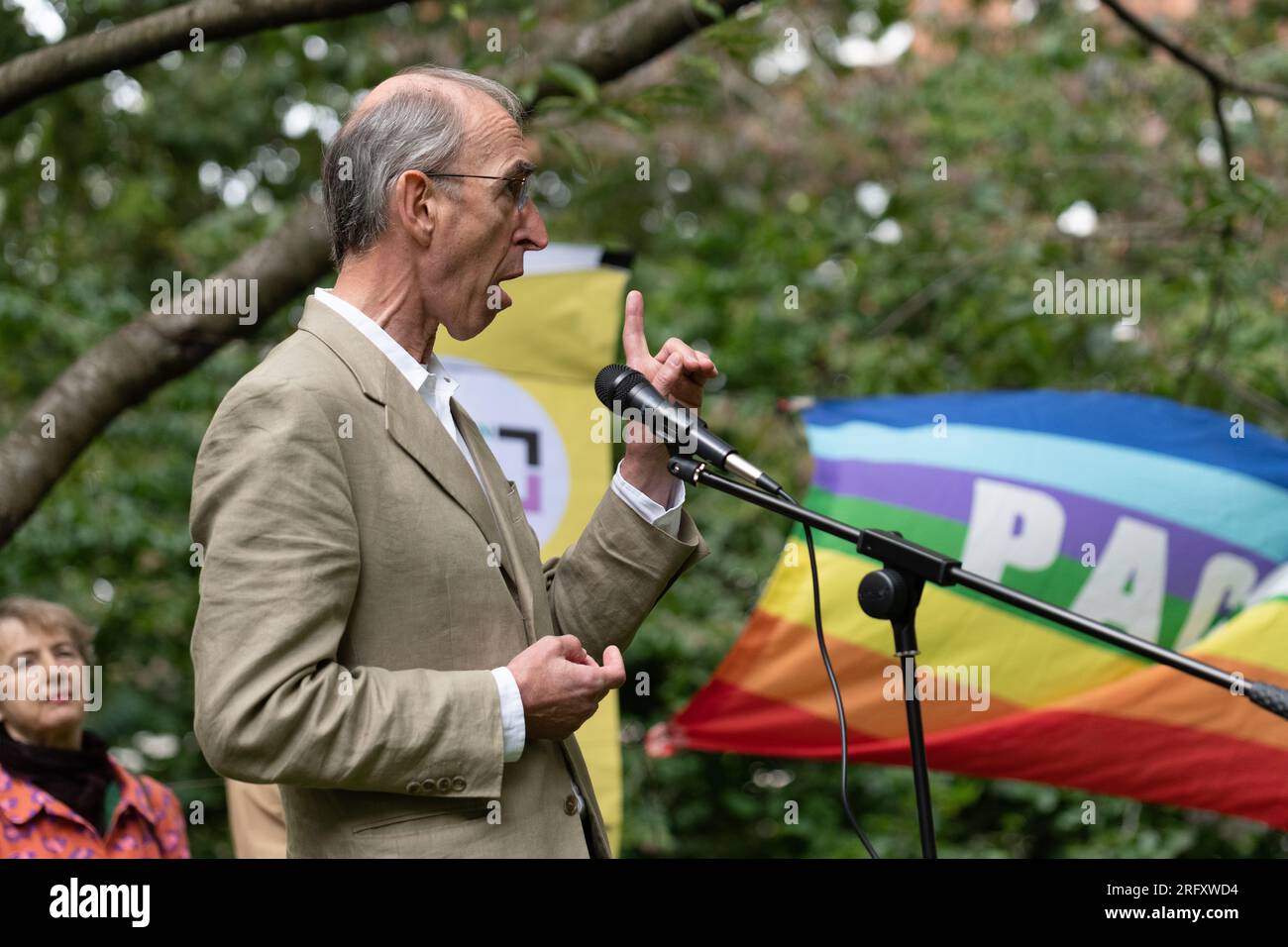 London, UK. 6 August, 2023. Michael Mears performs an extract from new ...