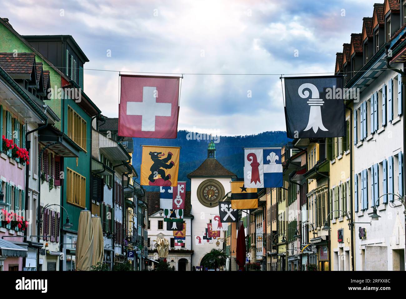 The town of Laufen is the main town in the valley of the same name ...