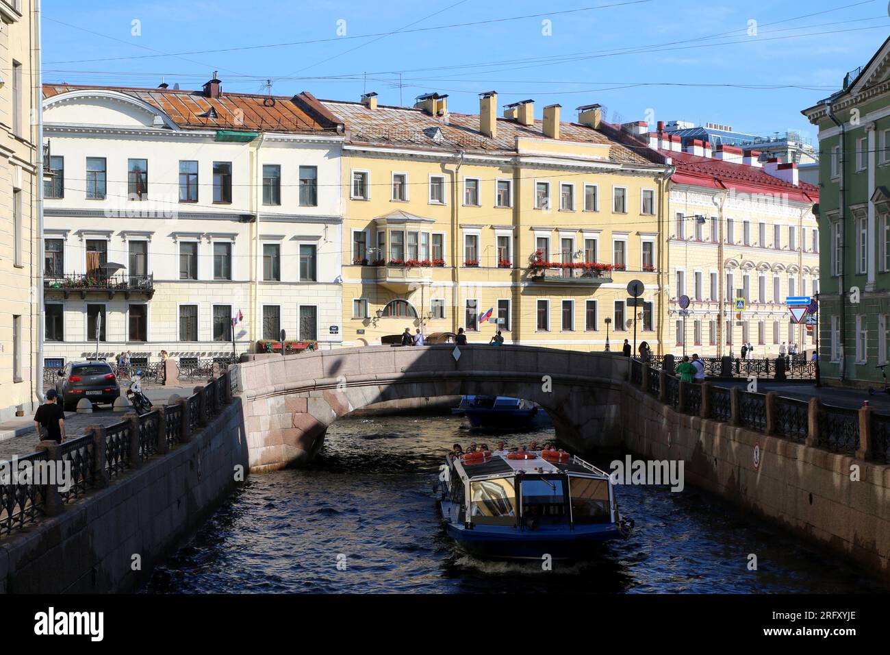 A pleasure boat with tourists sails along the Winter Groove, near the ...