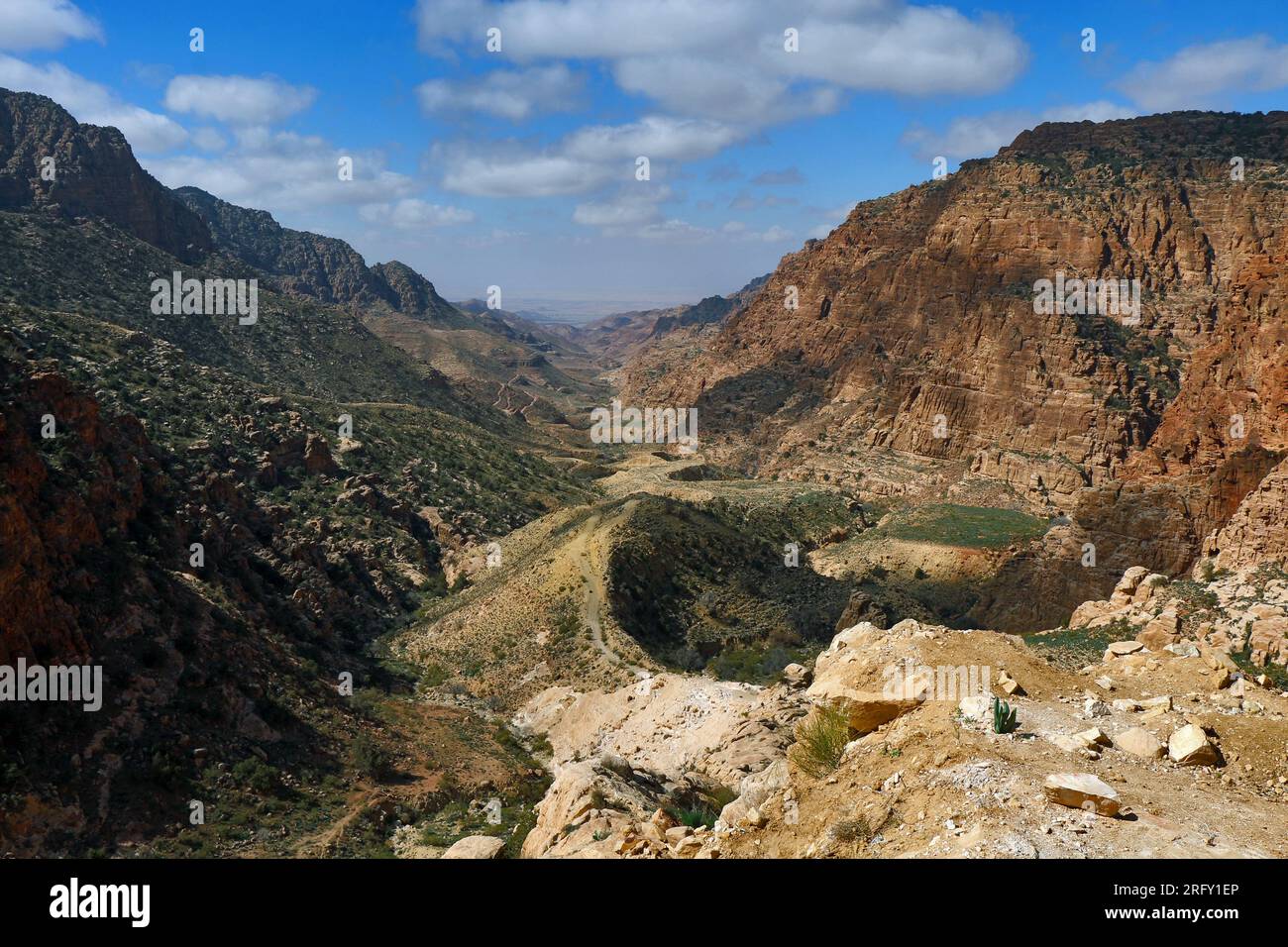 Middle east hiking route hi-res stock photography and images - Alamy