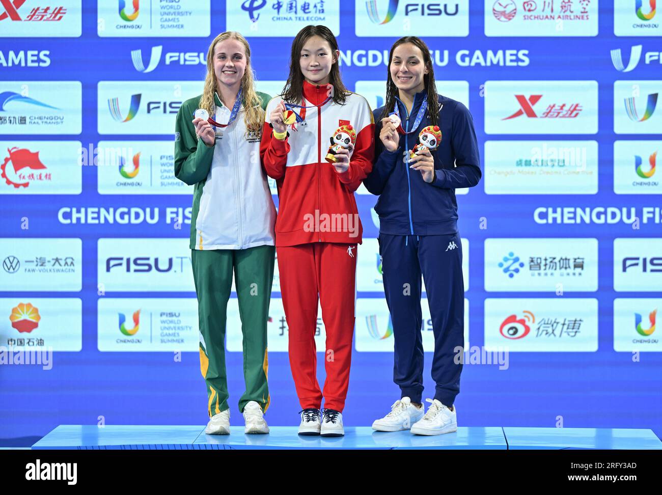 Chengdu, China's Sichuan Province. 6th Aug, 2023. Gold medalist Li ...