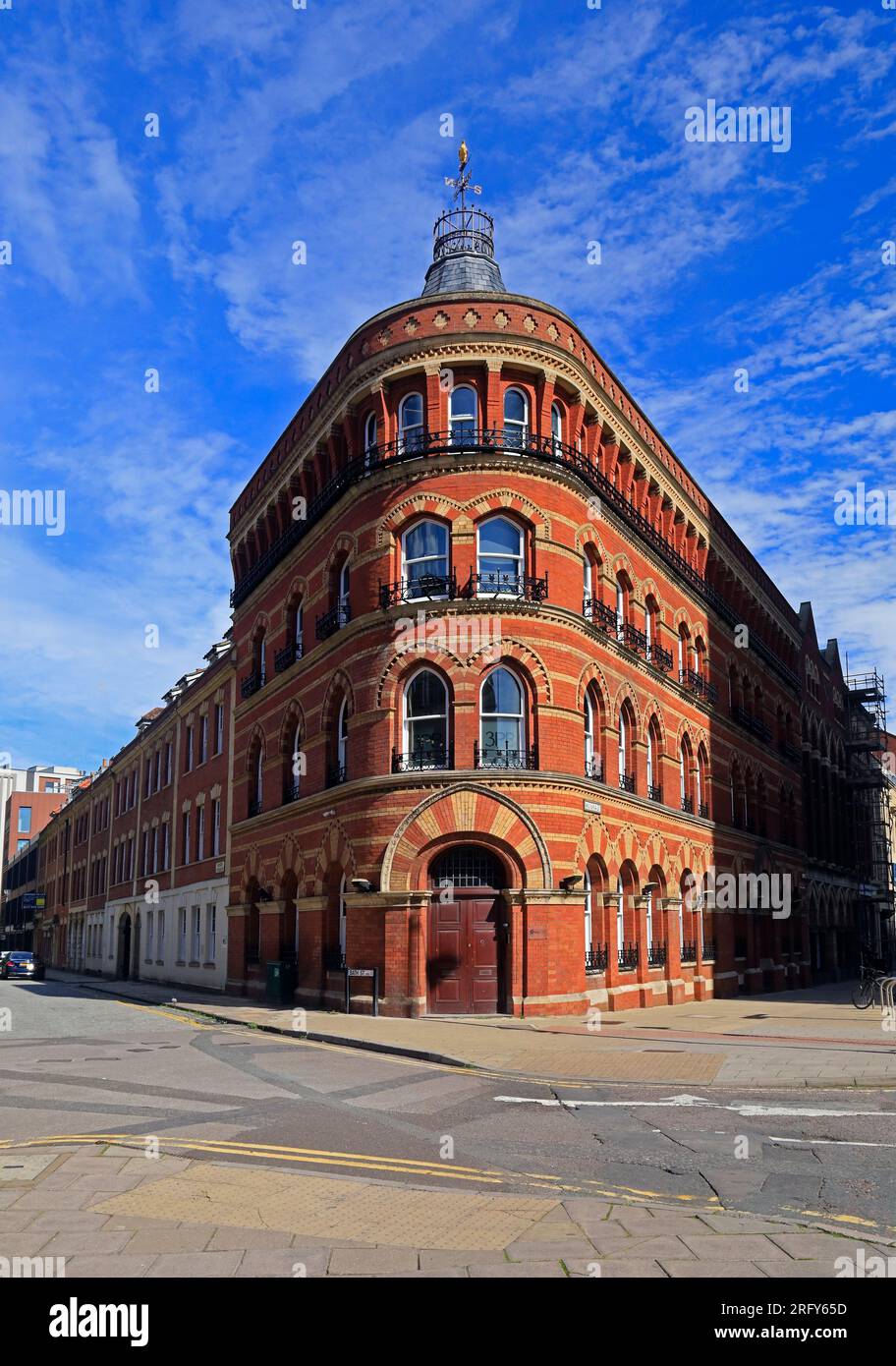 Bristol red brick building hi-res stock photography and images - Alamy