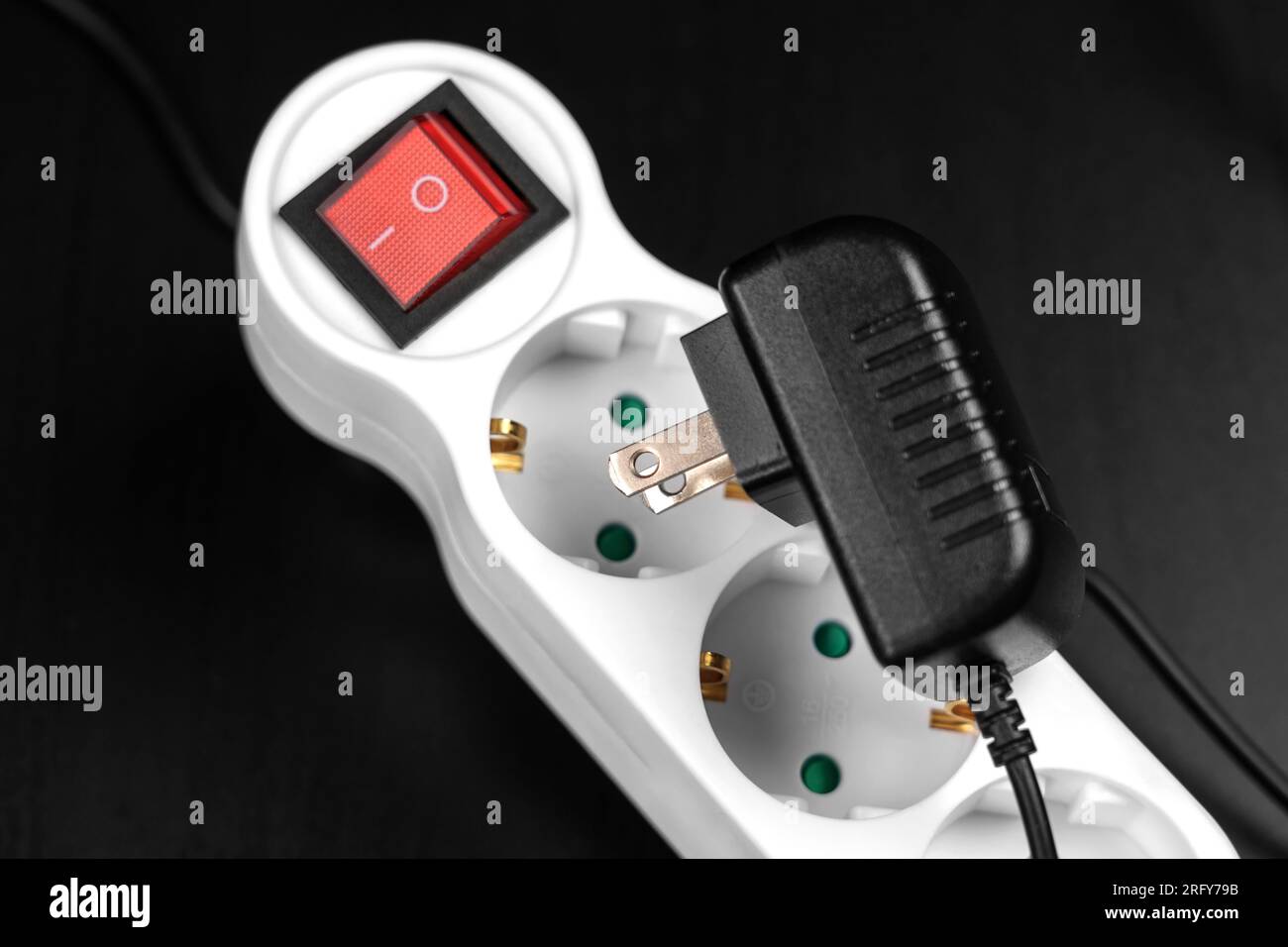 Failure to connect different incompatible American electrical plug and ...