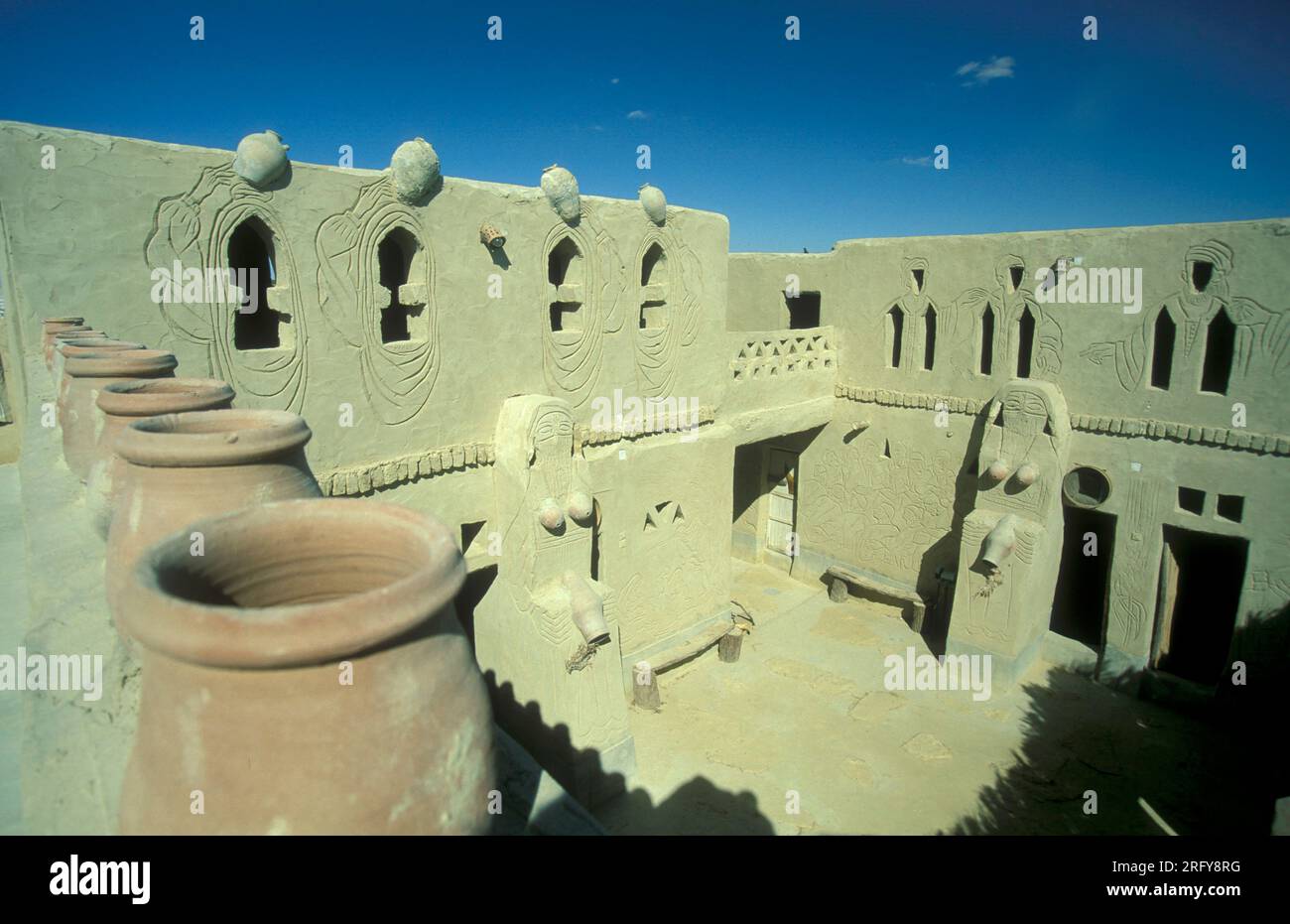 Badr 2000 hi-res stock photography and images - Alamy