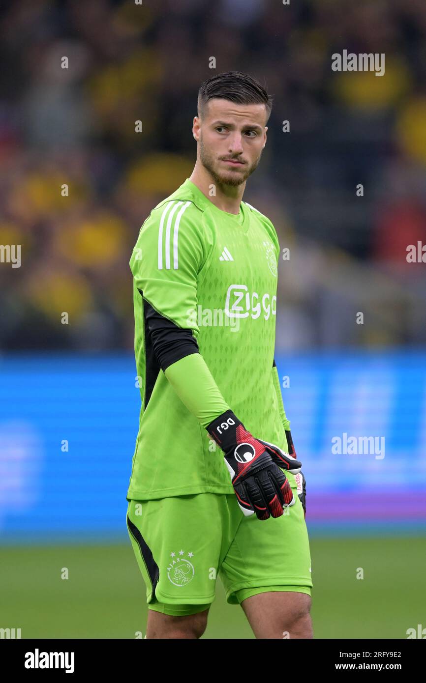 Soccer diant ramaj hi-res stock photography and images - Alamy