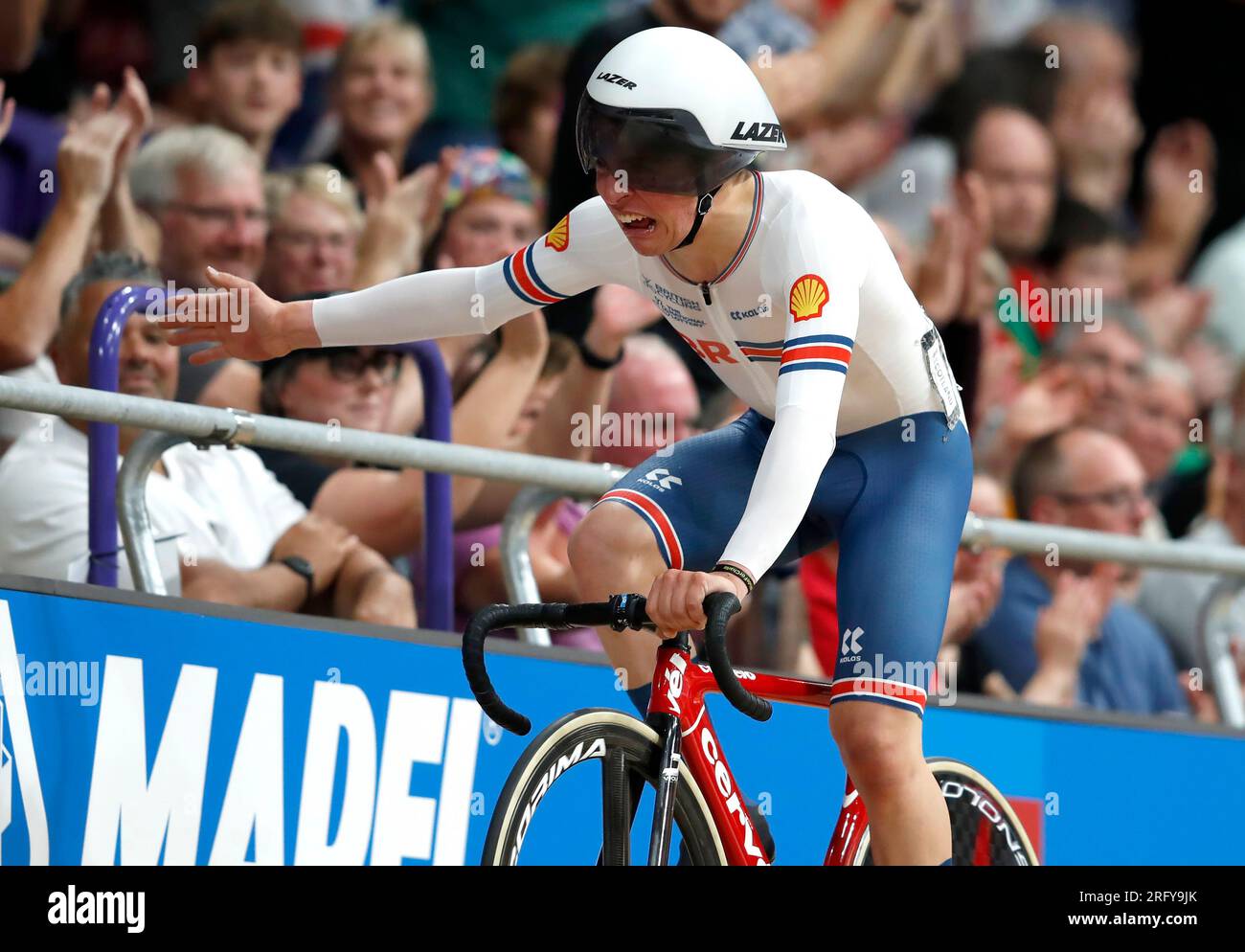 Great Britain's Archie Atkinson celebrates gold in the Men's C4 Scratch ...