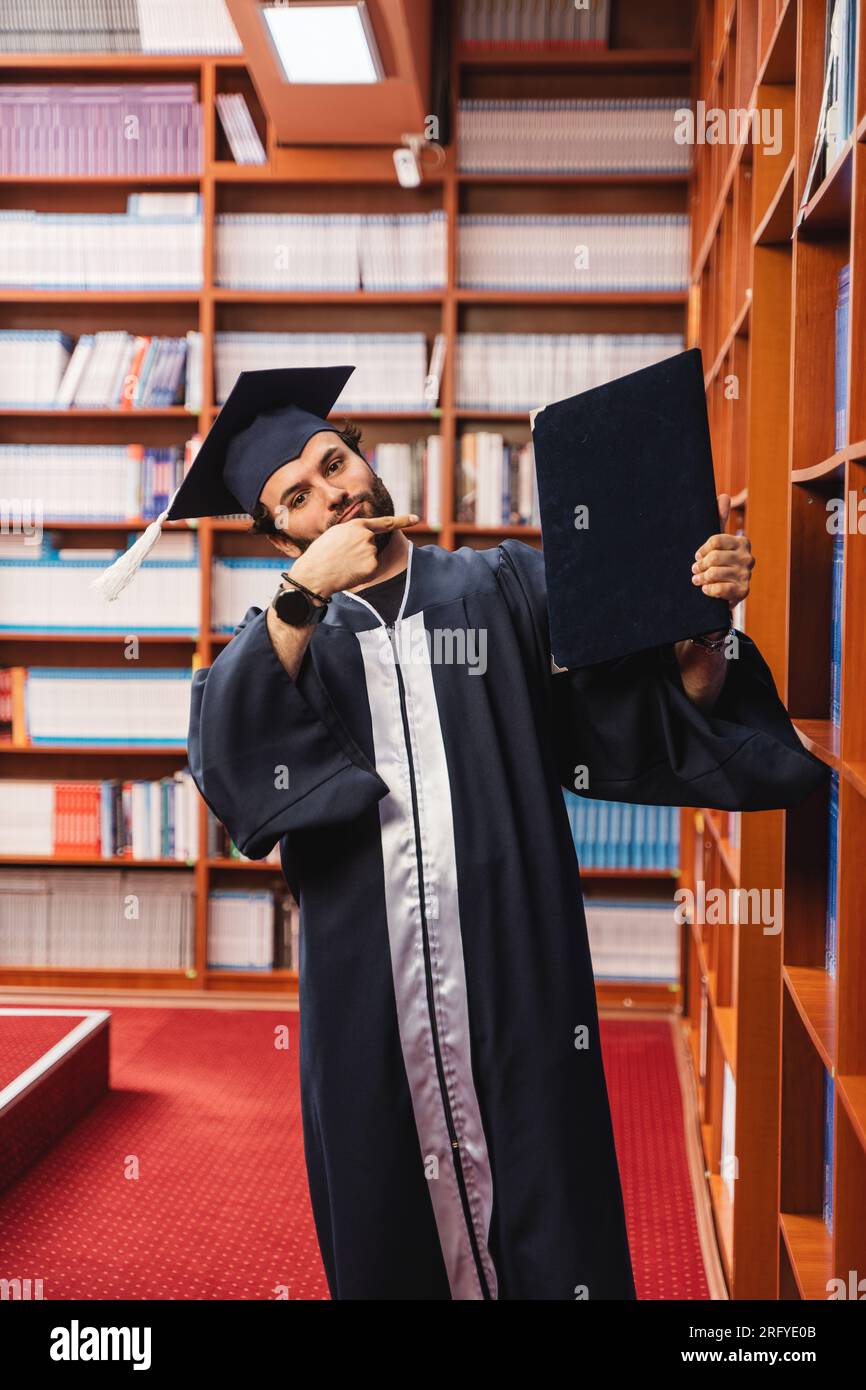 Happy university degree holder hi-res stock photography and images - Alamy