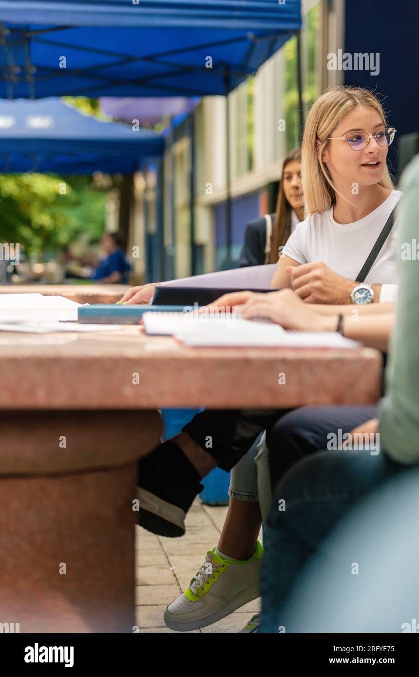 Classmates interaction hi-res stock photography and images - Alamy