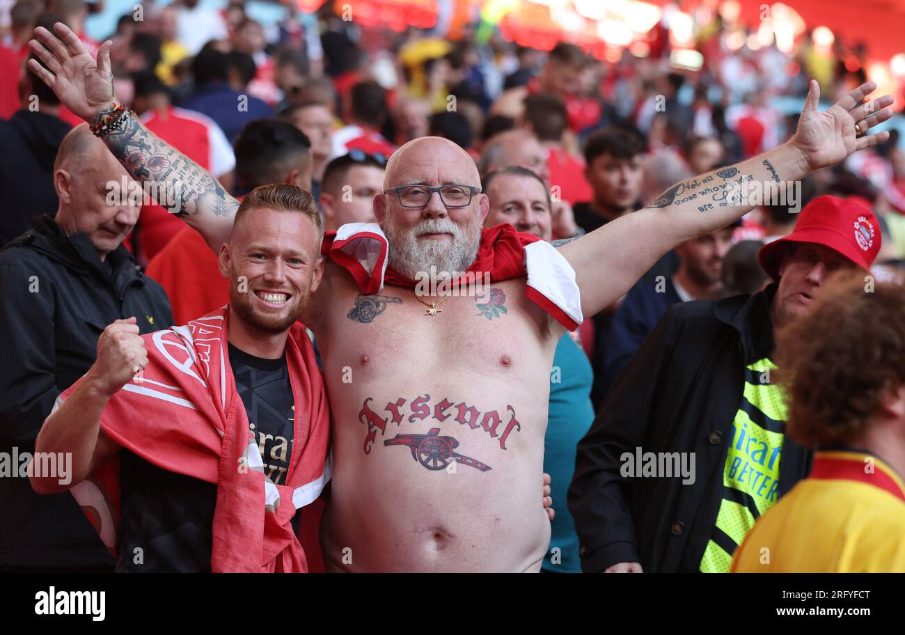 Community shield 2023 celebrate hi-res stock photography and images - Alamy