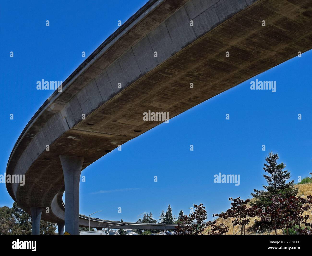 raised freeway off 880 in Alameda County, California Stock Photo - Alamy