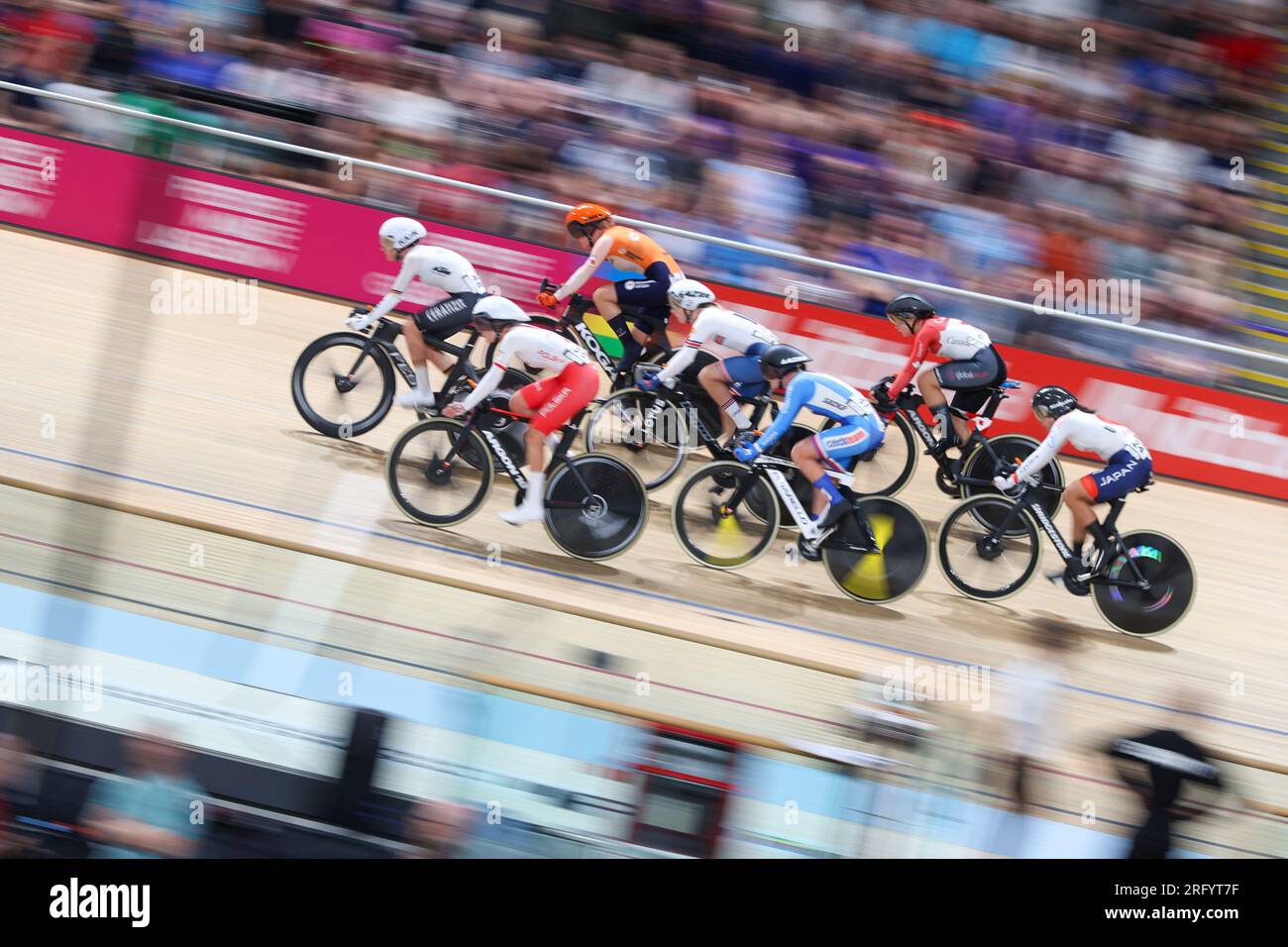 Women elite elimination race hi-res stock photography and images - Alamy