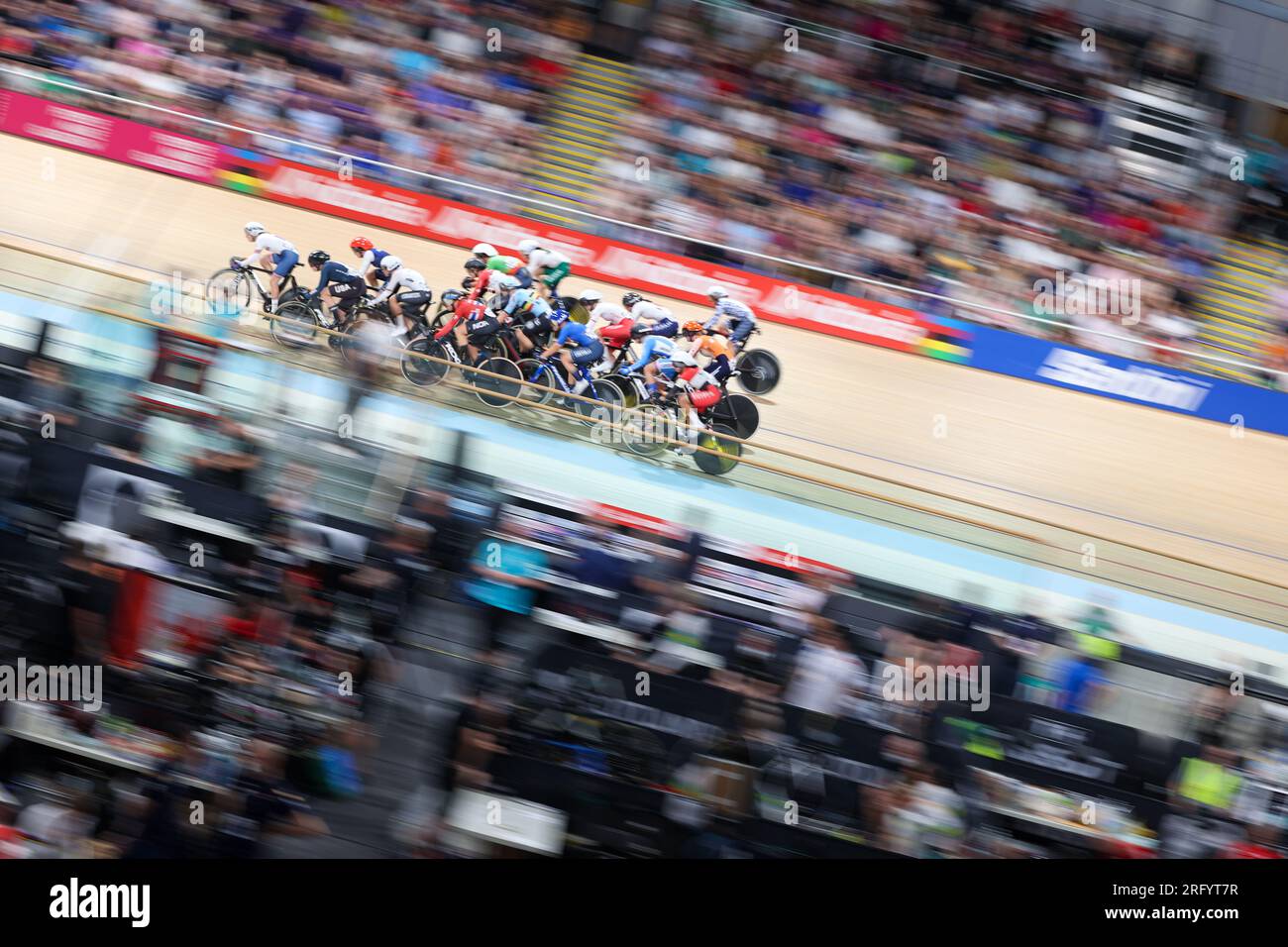 Women elite elimination race hi-res stock photography and images - Alamy