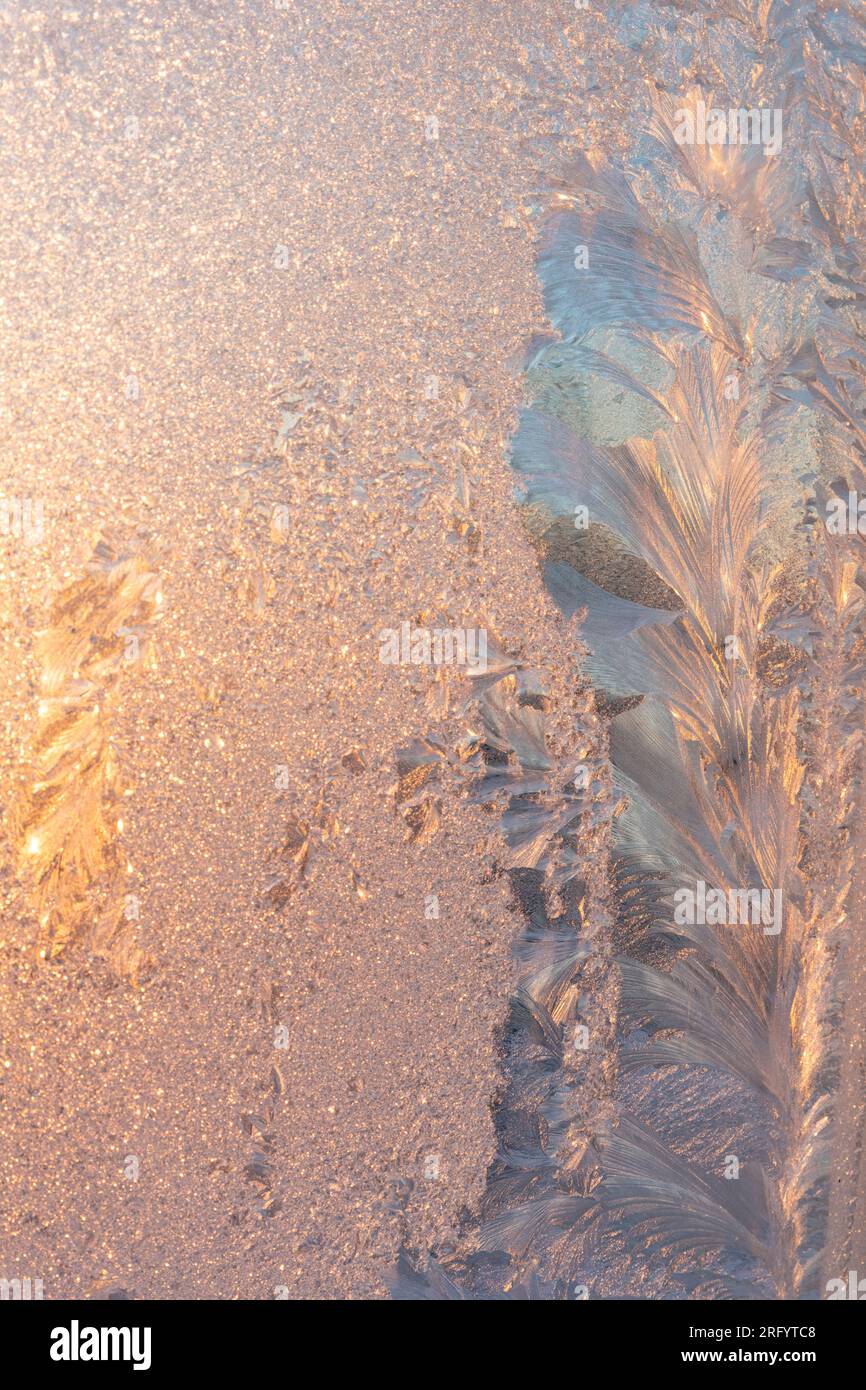 Ice covered window hi-res stock photography and images - Alamy