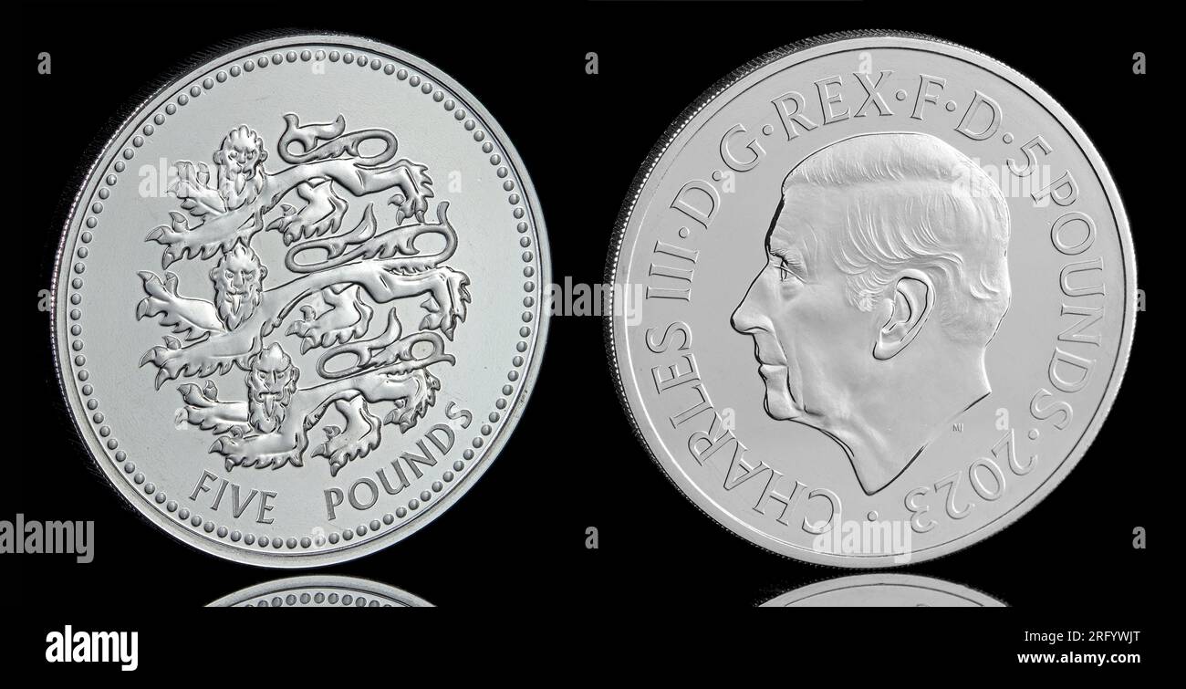 2023 UK £5 coin featuring the first coin portrait of King Charles III ...