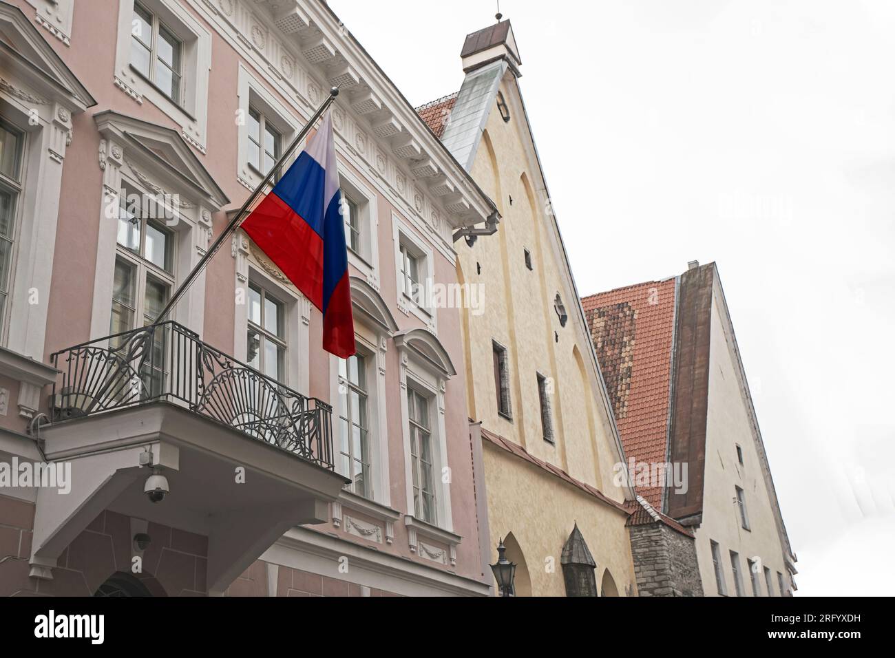 Flag of the Russian Embassy in Europe. War in Ukraine Stock Photo - Alamy