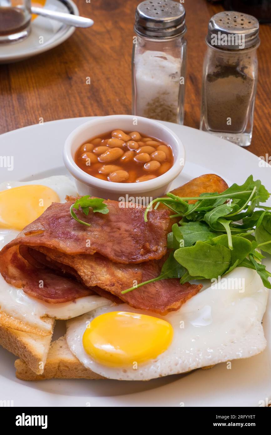 English breakfast plate Stock Photo - Alamy