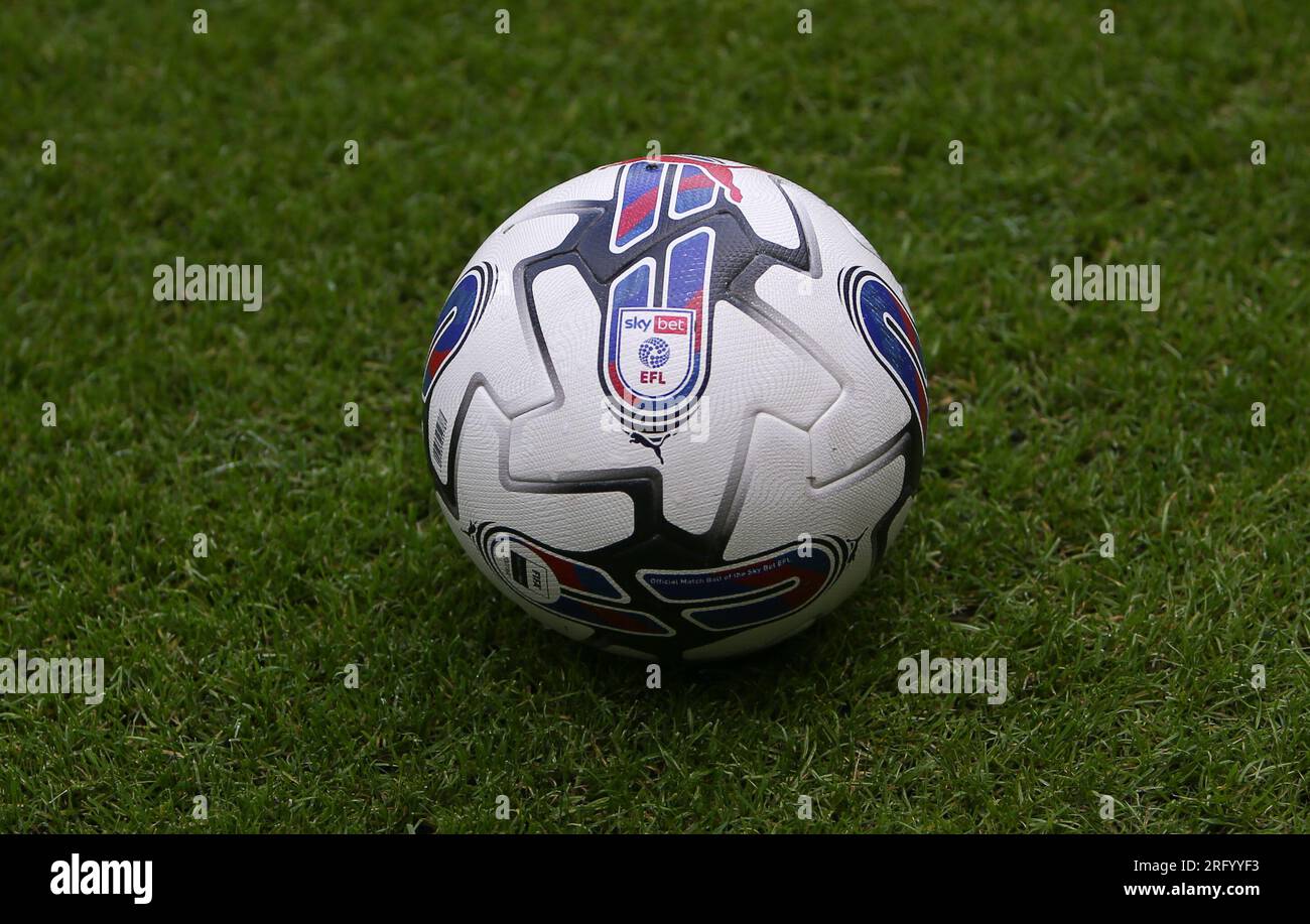 Efl championship ball 2023 hi-res stock photography and images - Alamy