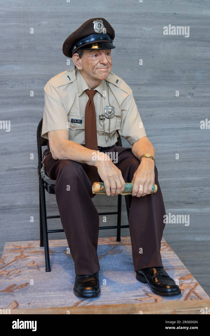 Office reception security hi-res stock photography and images - Alamy