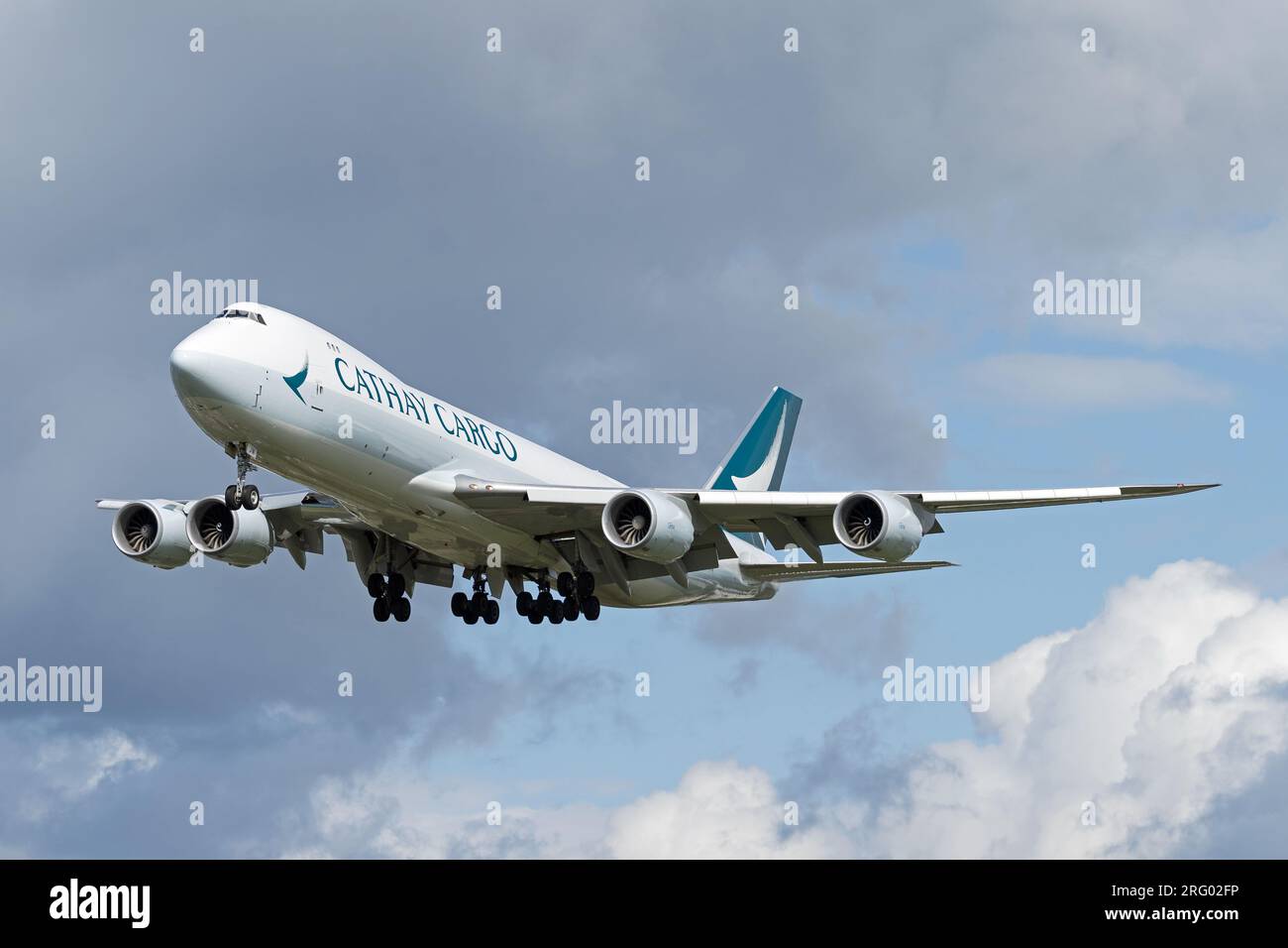 Cathay Pacific Cargo Boeing 747 landing at London's Heathrow Airport ...