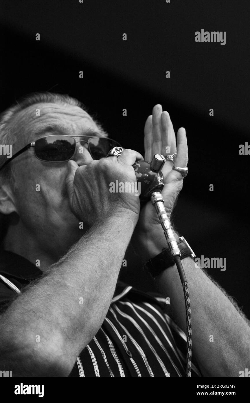 Stage harmonica Black and White Stock Photos & Images - Alamy