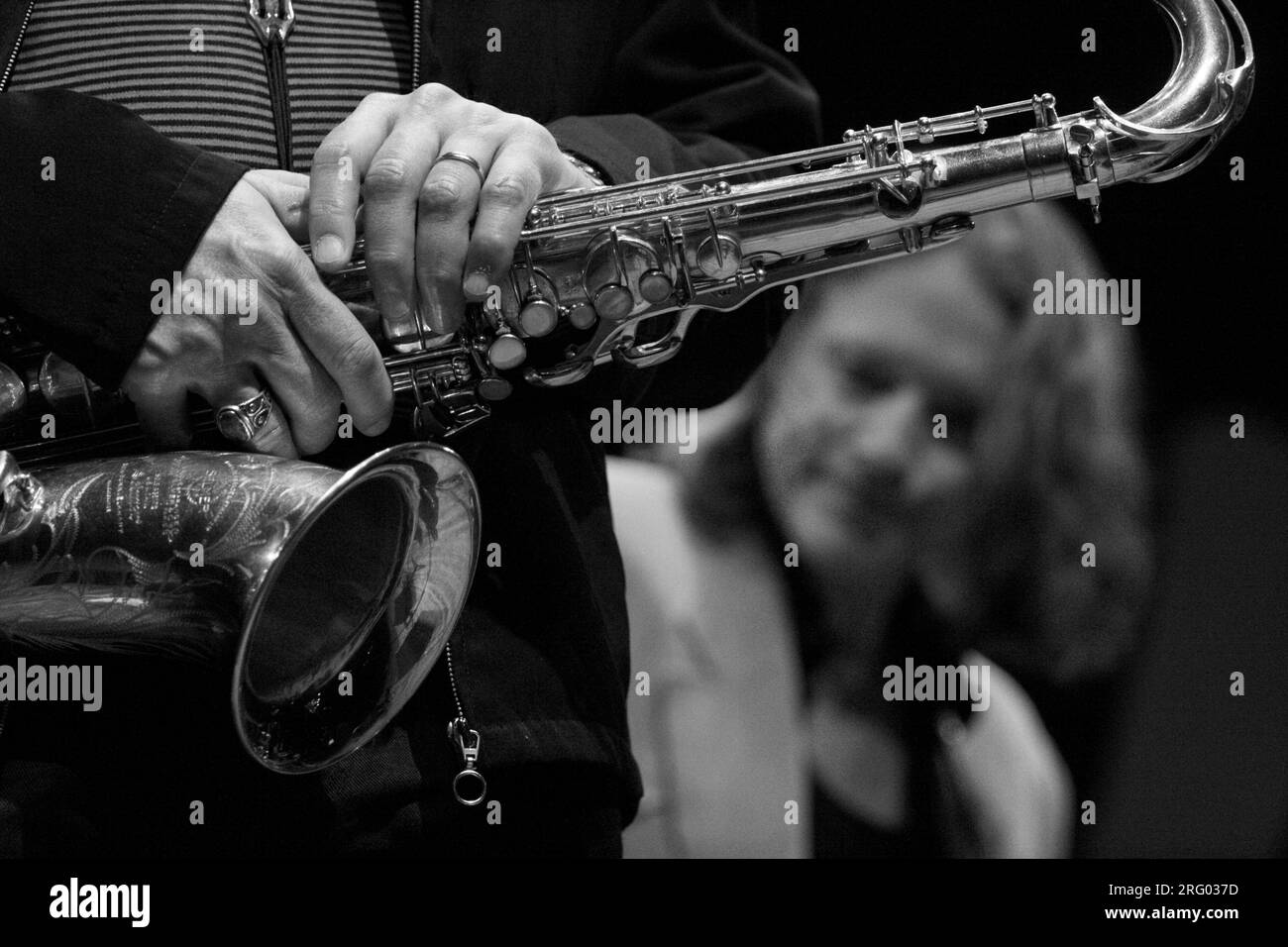 BOB MINTZER (Saxophone) of the YELLOWJACKETS (25th Anniversary ...