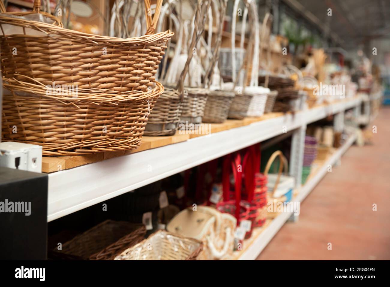 Commercial wood baskets hi-res stock photography and images - Alamy