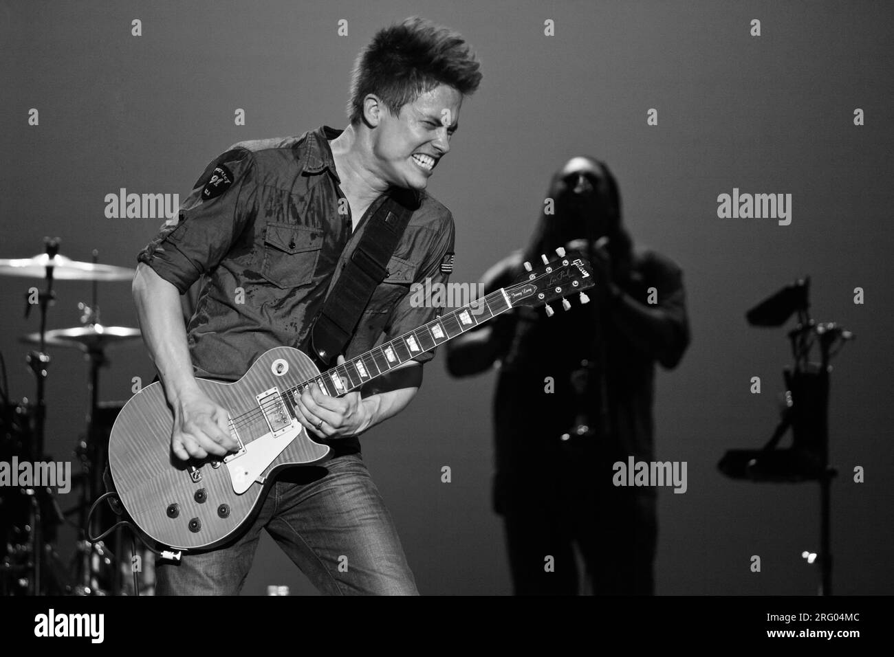 The world renowned entertainer hi-res stock photography and images - Alamy