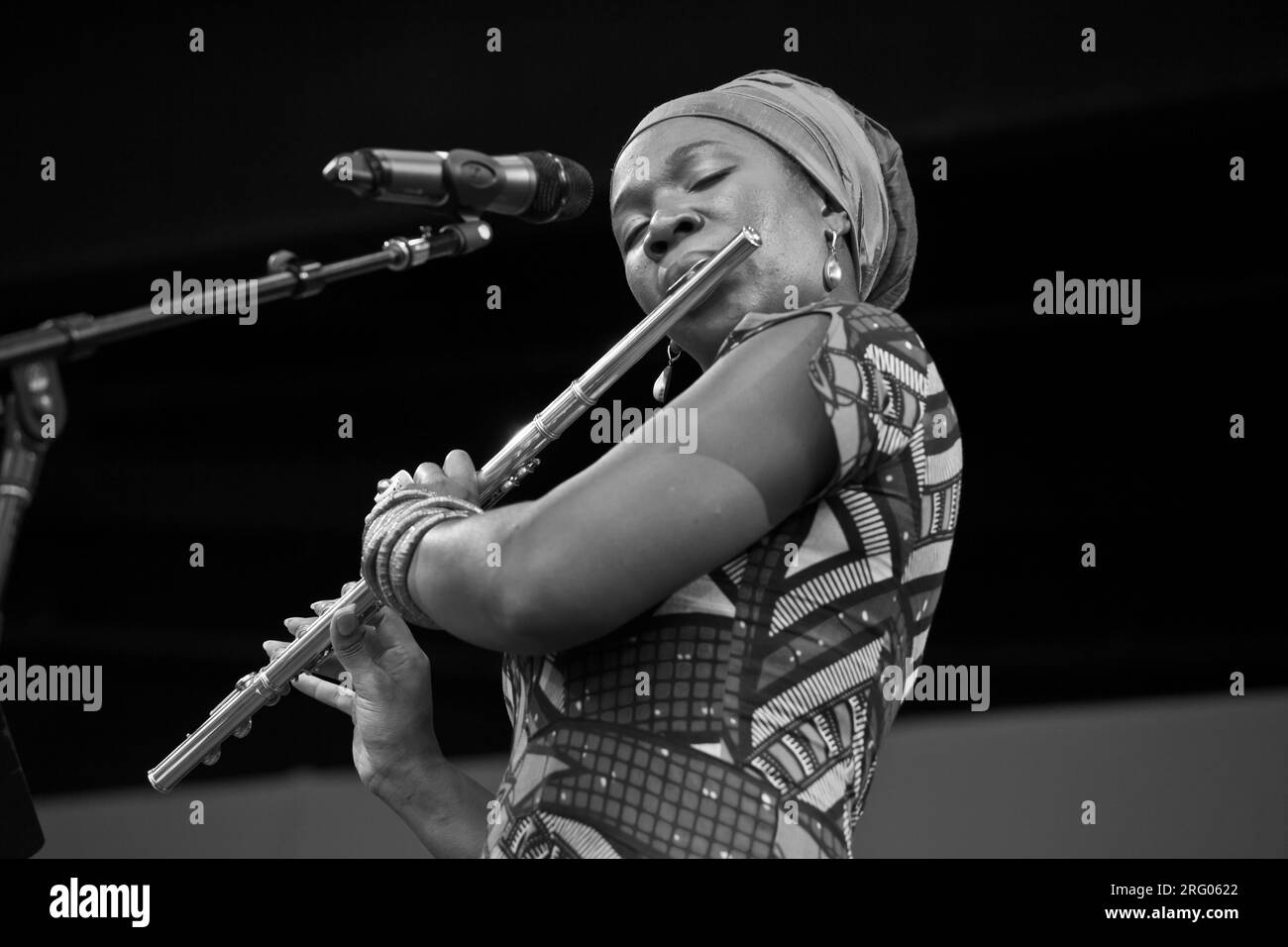 India arie Black and White Stock Photos & Images - Alamy