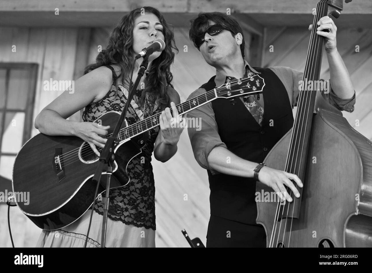 2014 folk festival Black and White Stock Photos & Images - Alamy