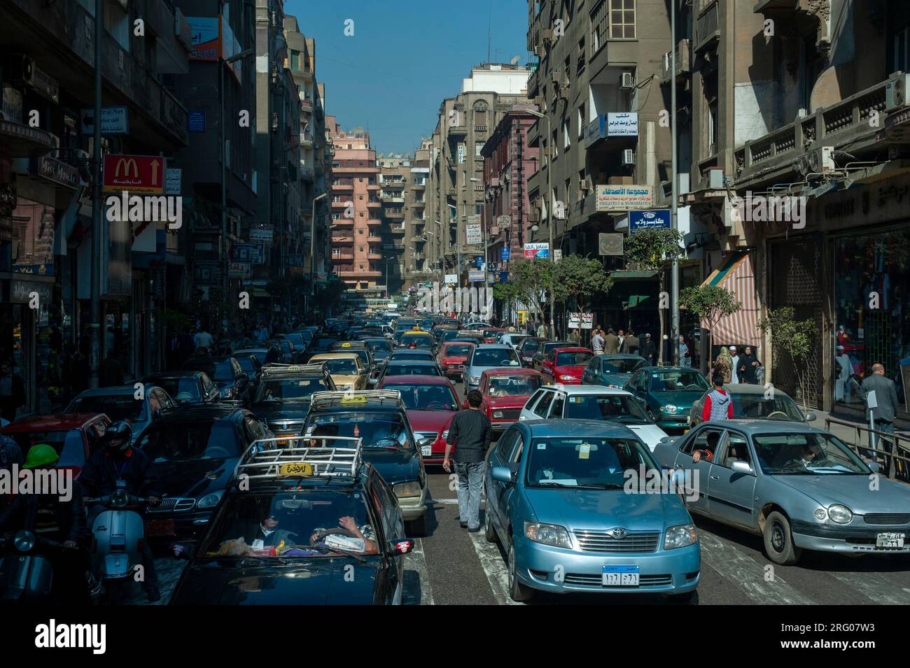 Egypt, Cairo. Congested street scene in Cairo, Egypt Stock Photo - Alamy
